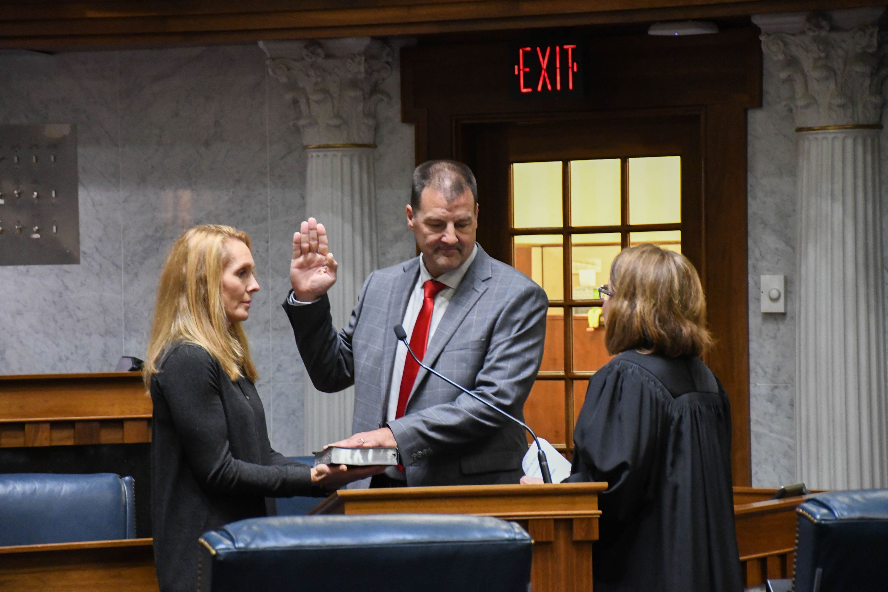 Maxwell sworn in as Senate District 43 state senator
