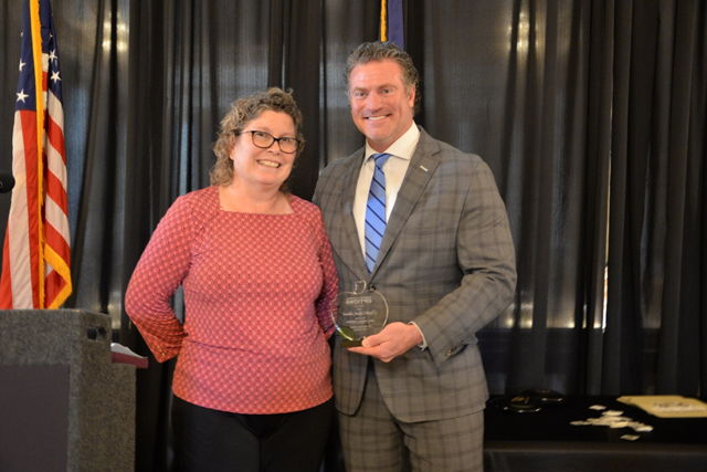 Garten honored with Crystal Apple Award for championing school choice