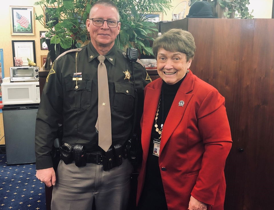 Leising meets with Sheriff Rice at the Statehouse
