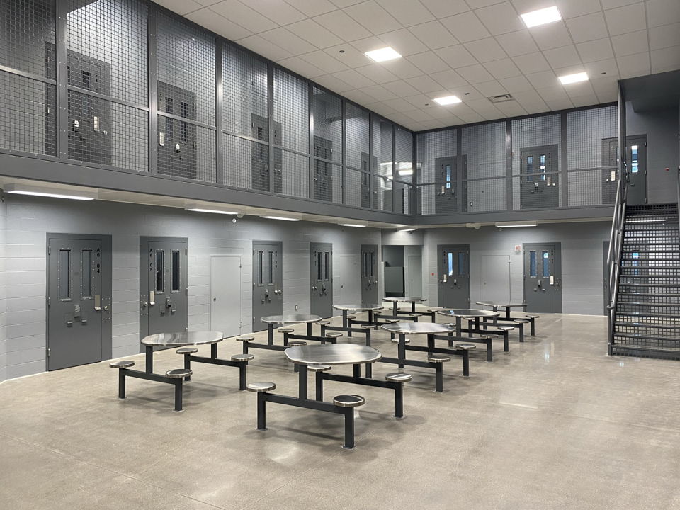 Warren County Jail & Sheriff's Administration Building - Lebanon, OH