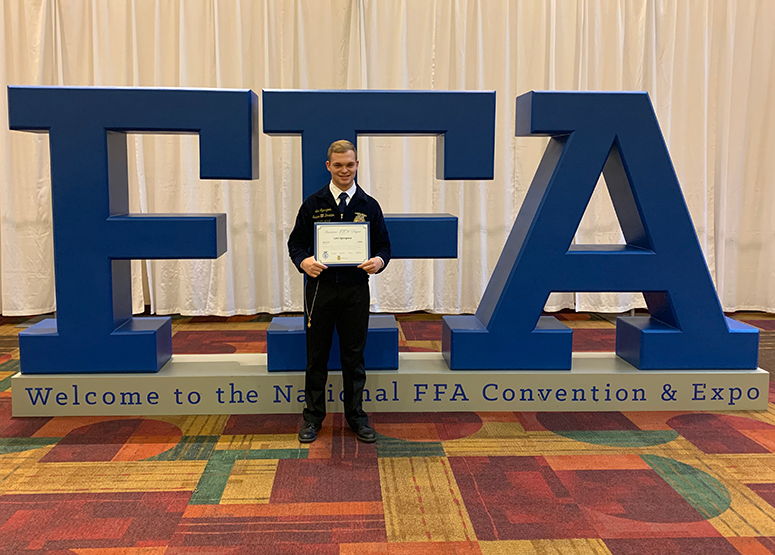 Graduate Wins National FFA Award