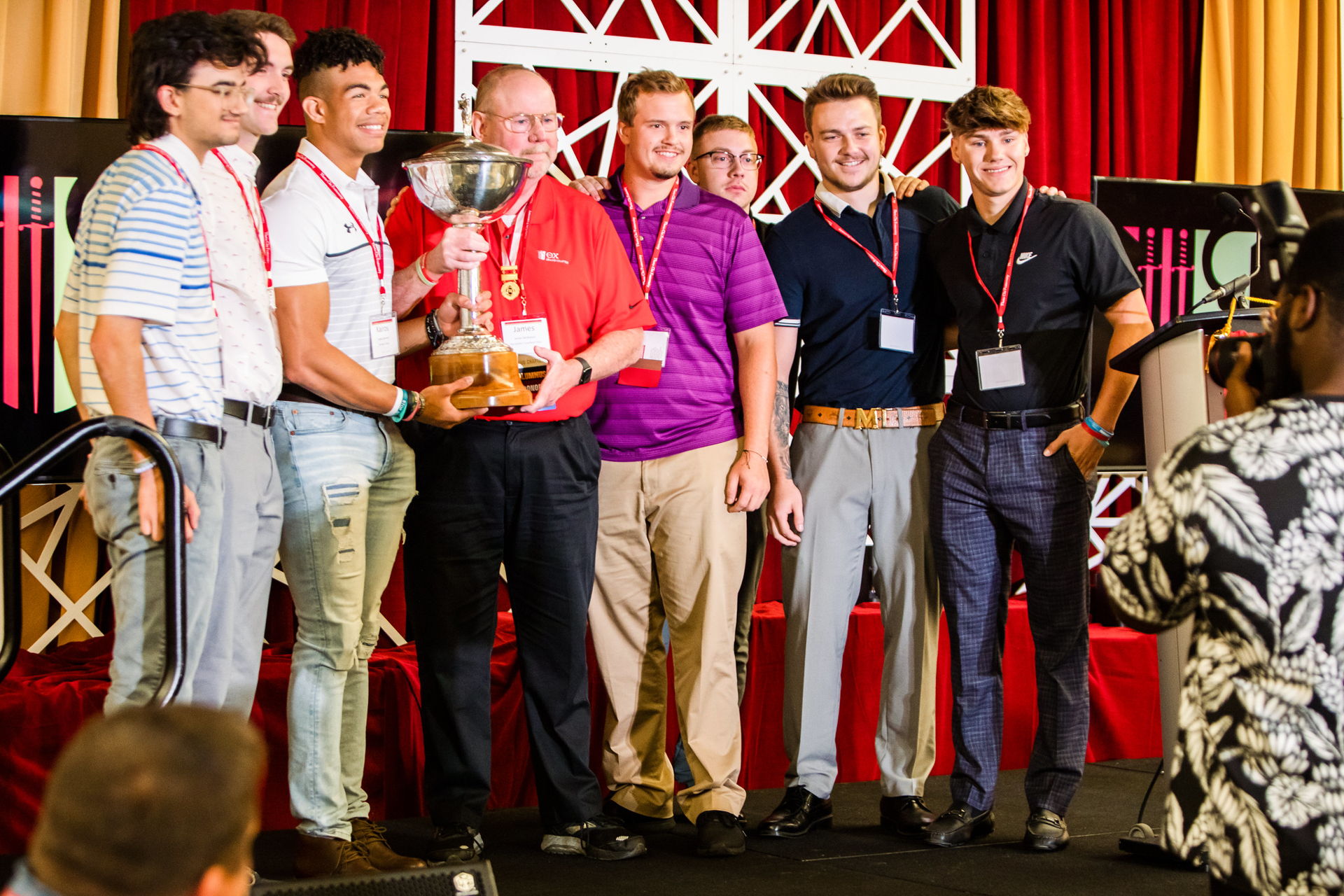 5 Chapters and 2 Individuals Receive the 2021/2022 Lewis Award